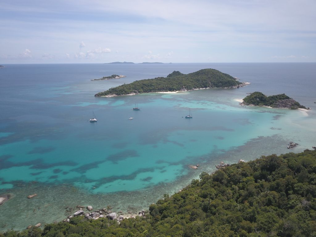 Îles Anambas - Pulau Pejaul, Sagudampar, Manda Riou, - Javerne
